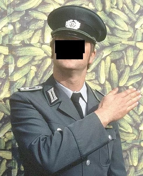 Lagermaulwurf / Ausrüstung und Bekleidung - Volkspolizei NVA Uniform ...
